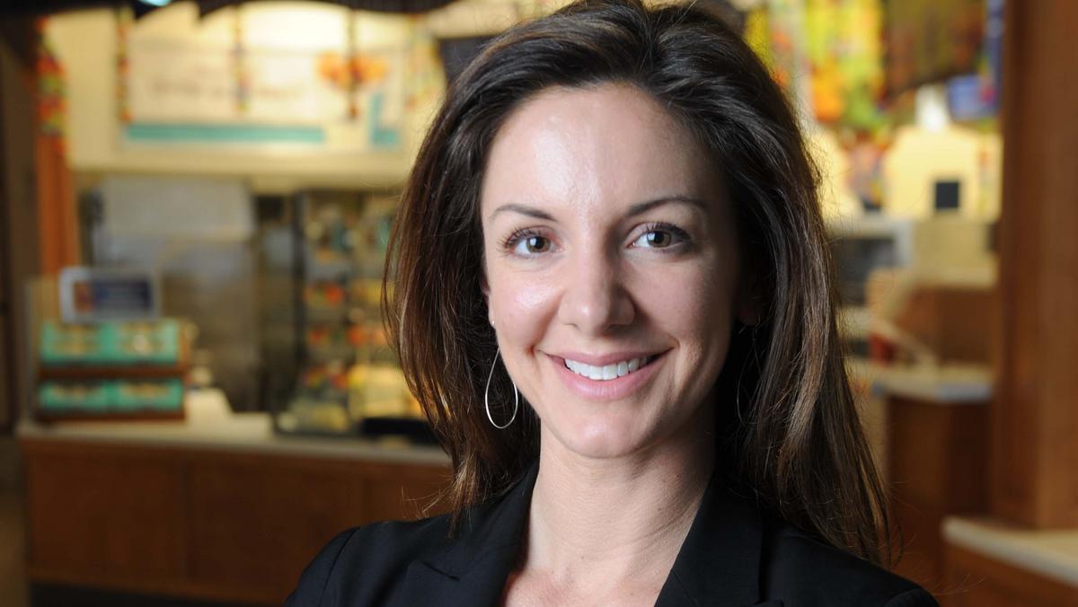 Former Cinnabon President Kat Cole replies to every single tweet from her 16.6K Twitter ...