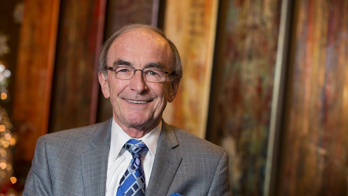 Phipps bids farewell after 29 years with Airport Hilton - Wichita Business Journal