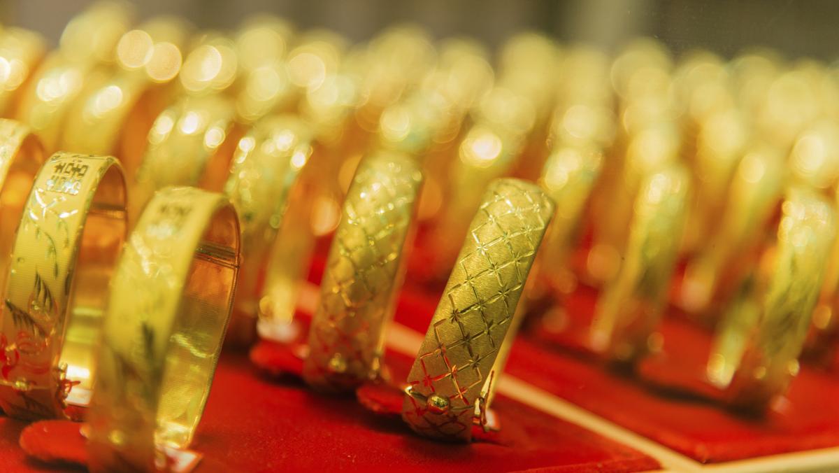 how-to-sell-to-the-luxury-market-the-business-journals