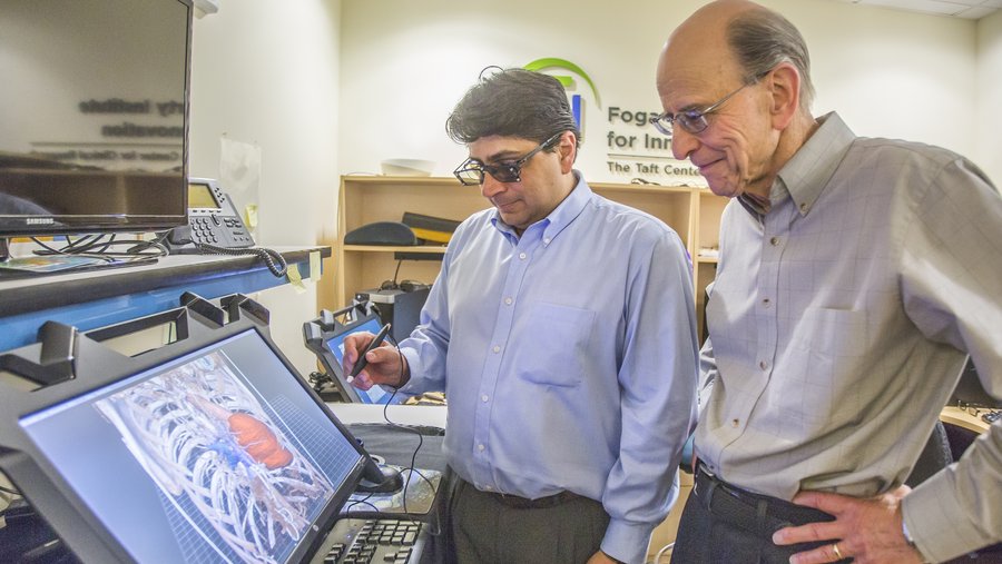 Mountain View startup EchoPixel has developed virtual reality imaging tech to help doctors get a ...