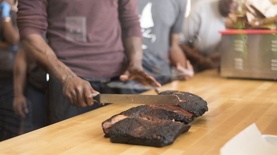 Just Q'in BBQ closing Walnut Hills location to focus on College Hill ...