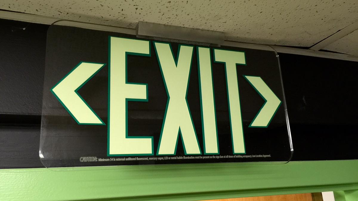 Kroger signs big deal to buy cutting-edge exit signs from Cincinnati ...