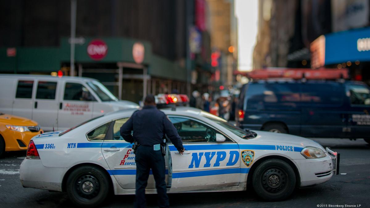 NYPD officers, Brooklyn businessman arrested in corruption probe - New ...