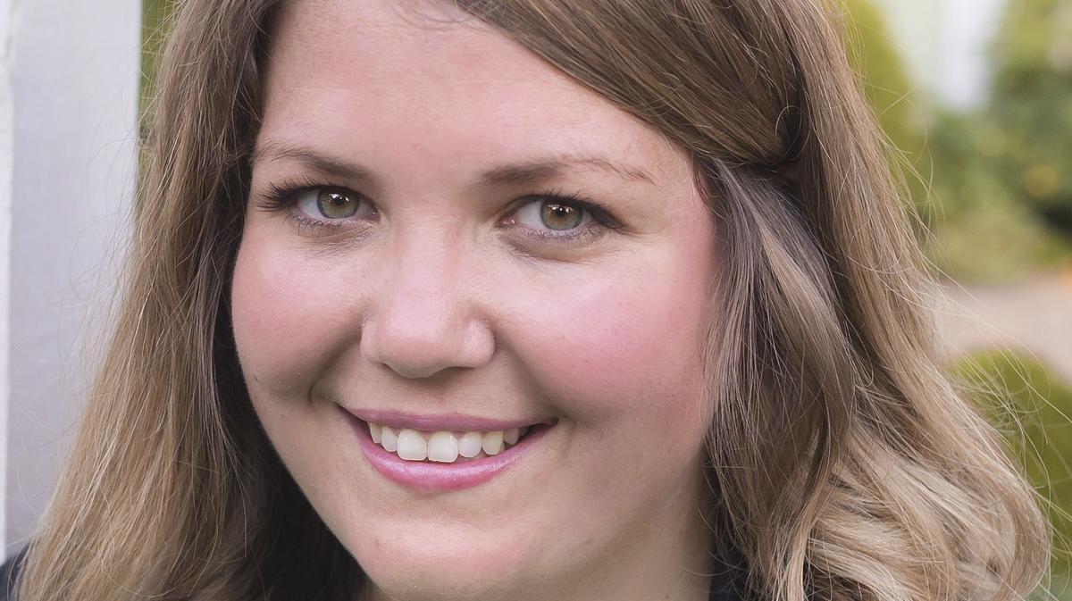 People to know in banking and finance: Betsy May - Louisville Business ...