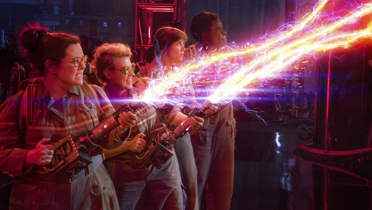'Ghostbusters' answers girls’ call for women heroes — movie review - L ...
