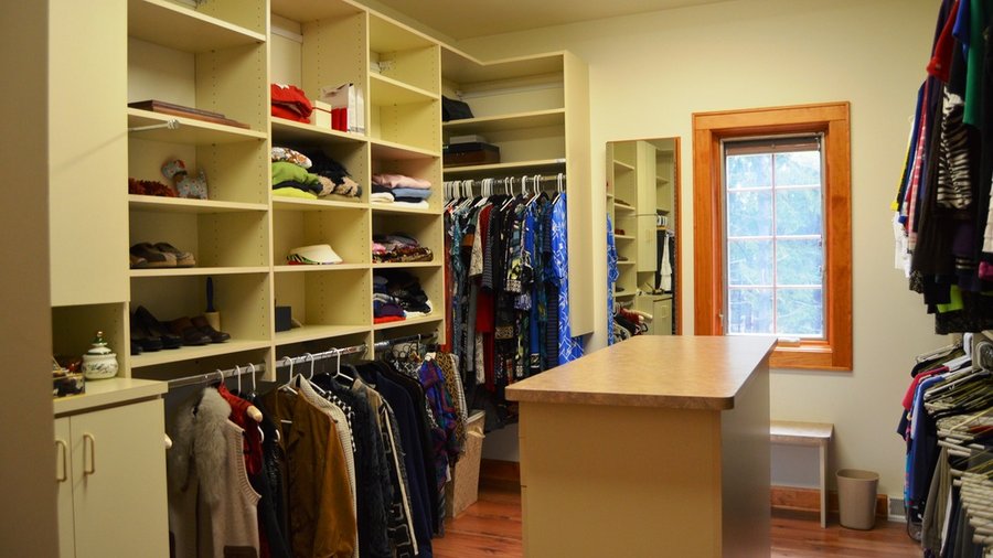 Open House: 'Stunning' timber home in Saukville takes you 'up north ...