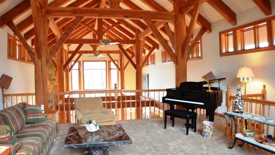 Open House: 'Stunning' timber home in Saukville takes you 'up north ...