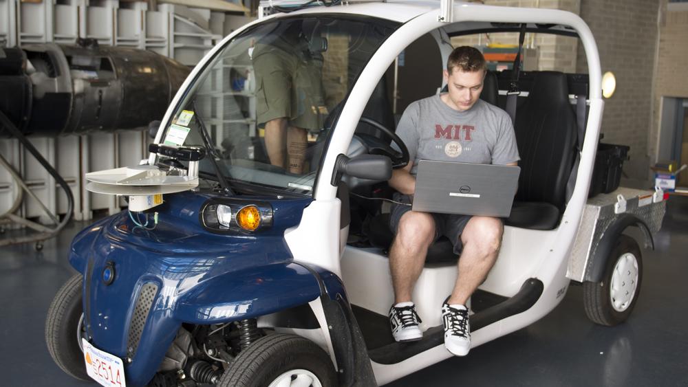 Ford partners with MIT to test on-demand electric shuttle service ...