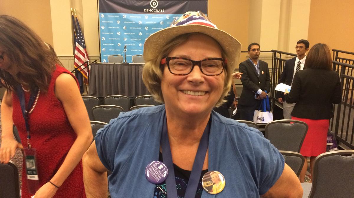 Small business oweners should support the Democratic Party, says ...