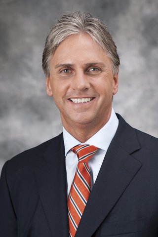 First Solar stock falters as revenue misses target, expectations lower ...