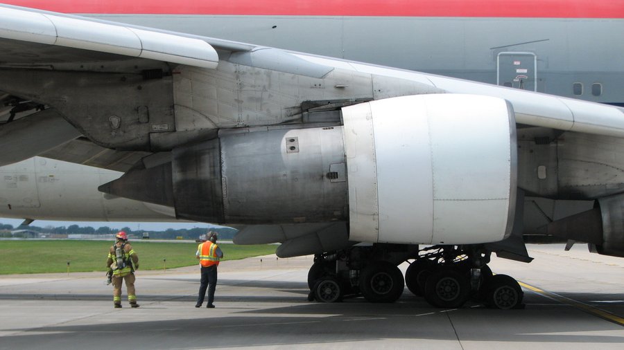 Delta adds a Boeing 747 farewell tour stop at Everett's Paine Field ...