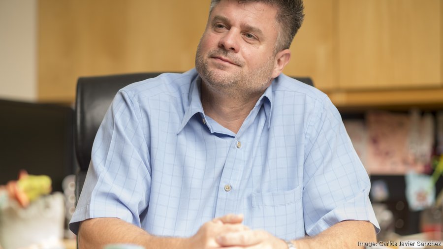 Lee Novikoff