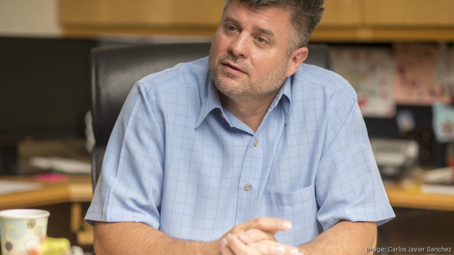 Lee Novikoff