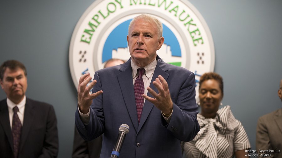 Milwaukee Mayor Tom Barrett calls on area businesses to bring jobs to ...