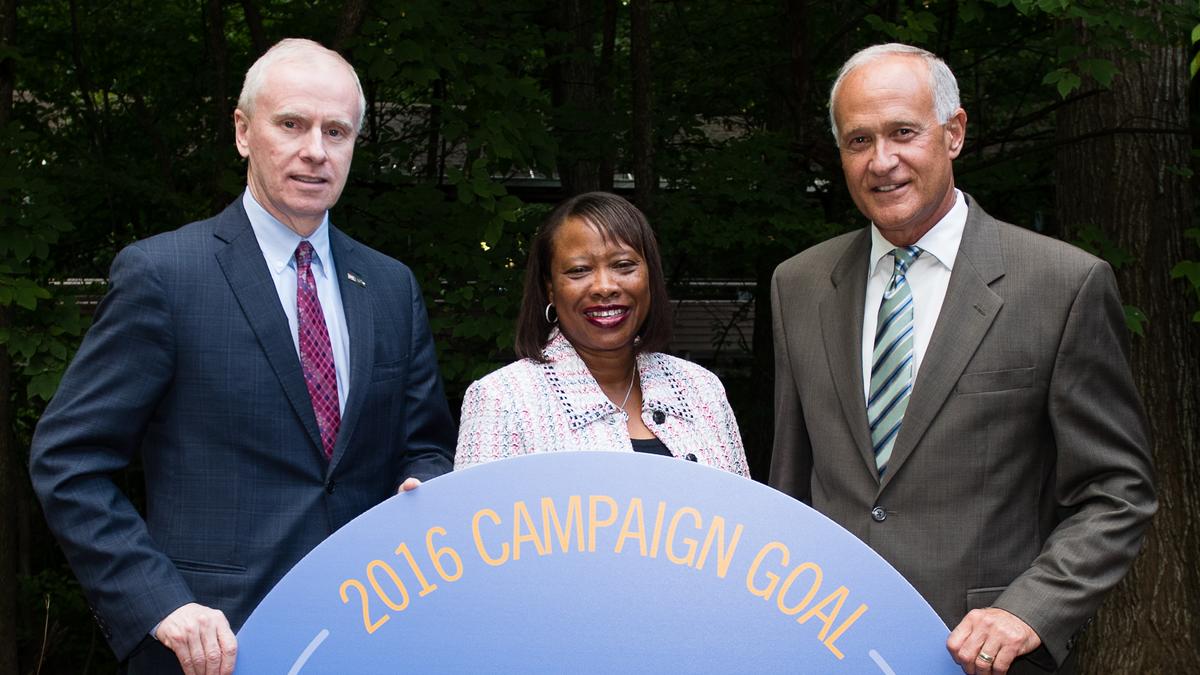 United Way sets $60,125,000 goal for 2016 - Milwaukee Business Journal