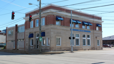 PBI Bank building in Shepherdsville to be sold at auction - Louisville ...
