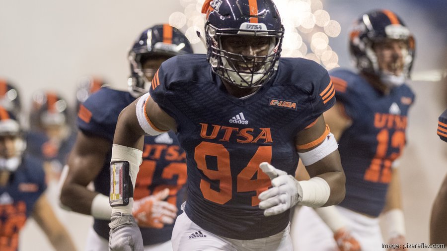 Texas college football revenue soars - Houston Business Journal