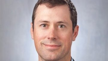 Ex-Chicago Bears tight end named CEO of Mrs. Fields parent Famous ...