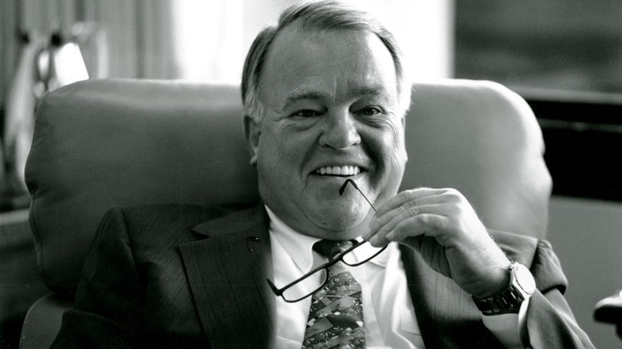 Former Walgreens CEO Charles R. Walgreen III dies - Chicago Business ...