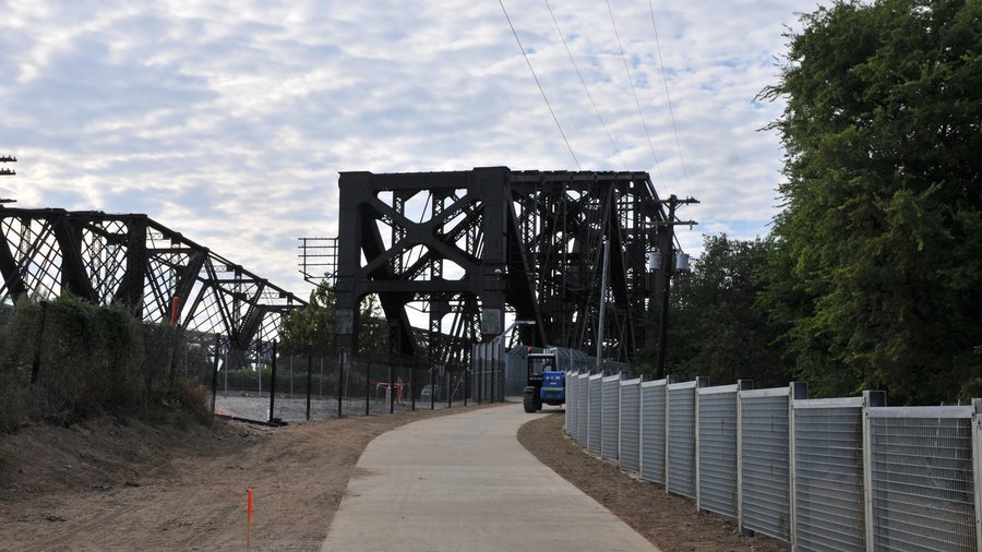 Big River Crossing, the longest public pedestrian/bike bridge across ...