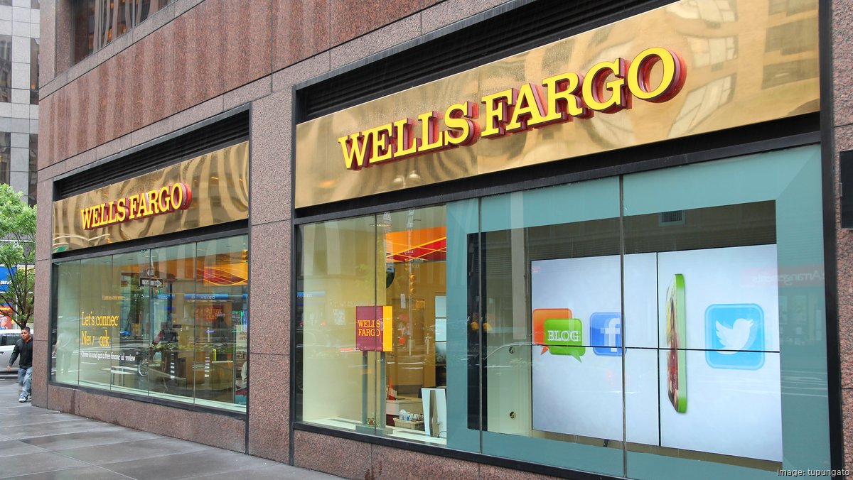 Wells Fargo offers Hope Inside center at latest Chicago branch ...