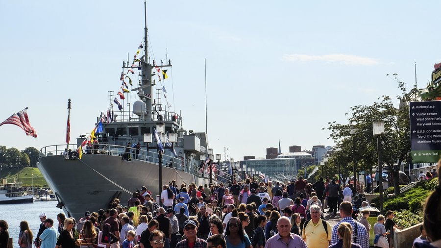 Thousands come to Baltimore to take in Maryland Fleet Week & Air Show ...