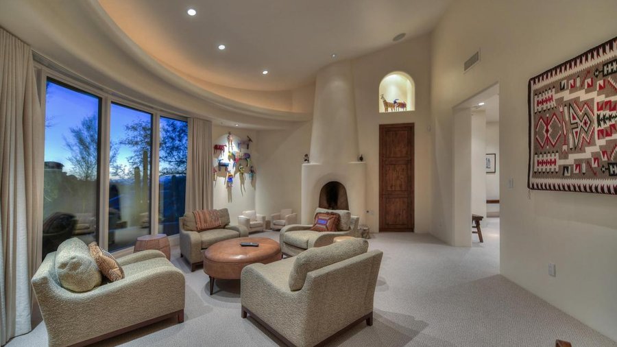 Financial legend Peter Lynch selling his Scottsdale mansion for $14 ...