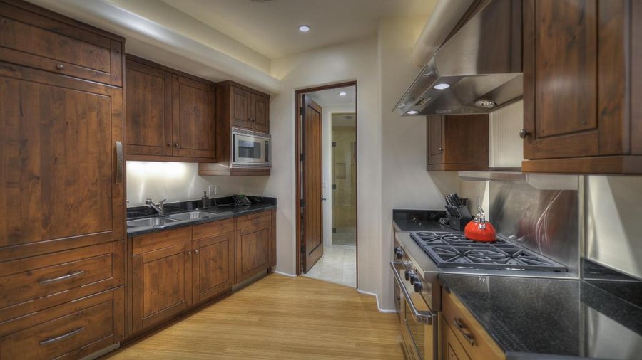 Financial legend Peter Lynch selling his Scottsdale mansion for $14 ...