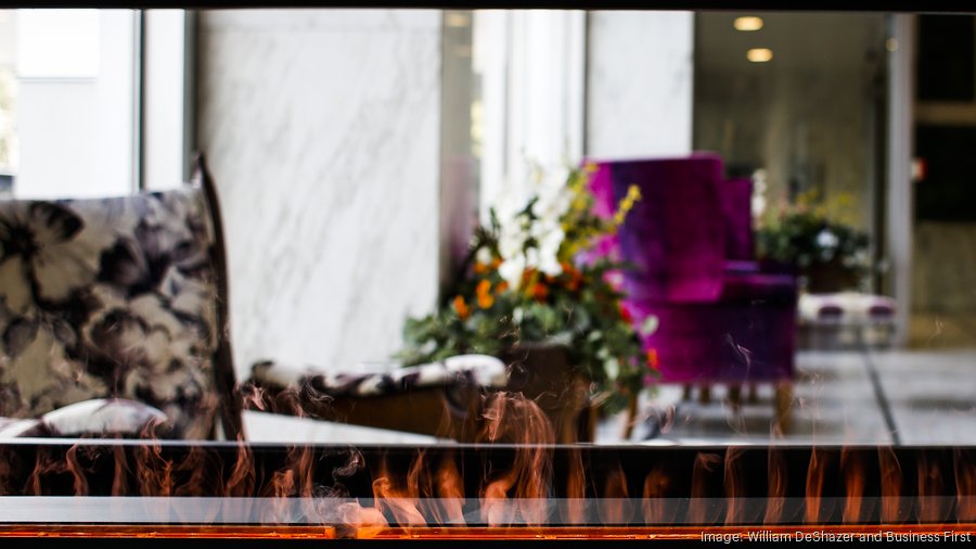 800 Building 10192016 0021