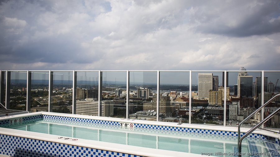 800 Building 10192016 0161