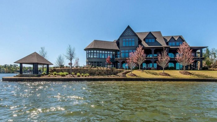 In Pictures: The most expensive lake homes for sale in Alabama ...