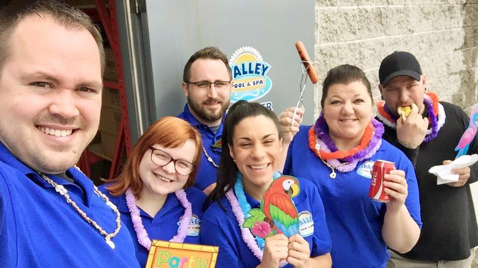 Leslie's Poolmart, the world's largest pool and spa supplier, buys ...