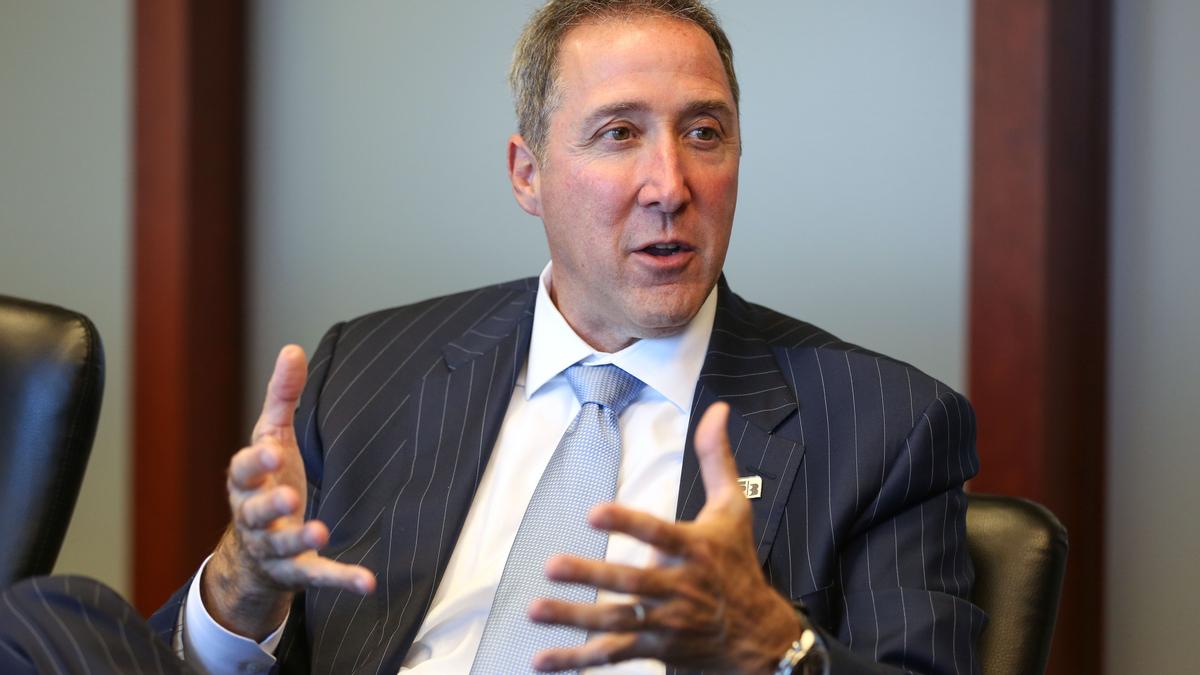Fifth Third CEO Greg Carmichael, local exec Lee Fite talk expansion ...