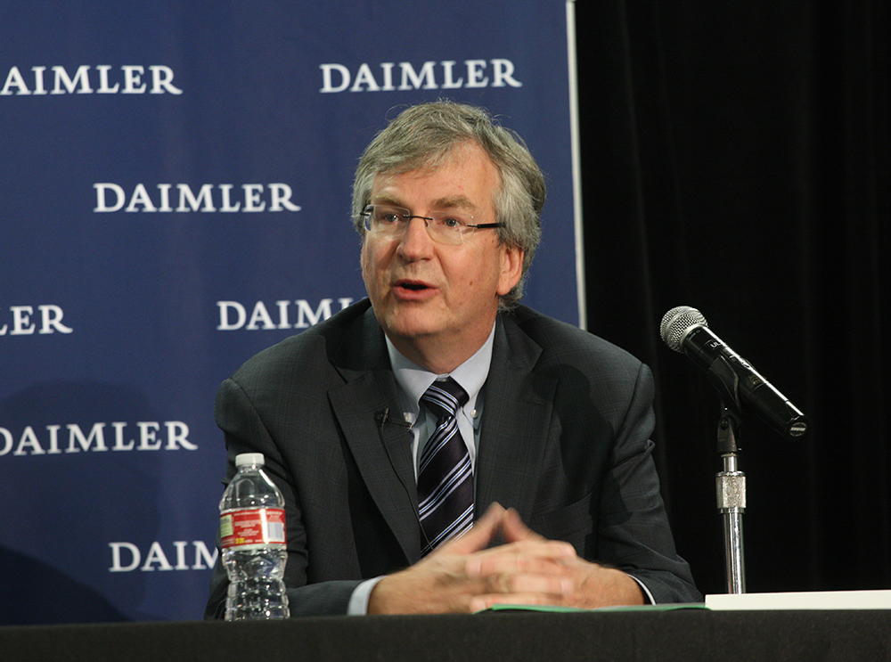 Daimler gets its Swan Island property for new HQ - Portland Business ...