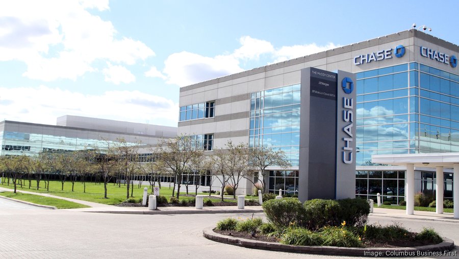 Chase puts its return to the office on hold citing Covid-19 surge ...