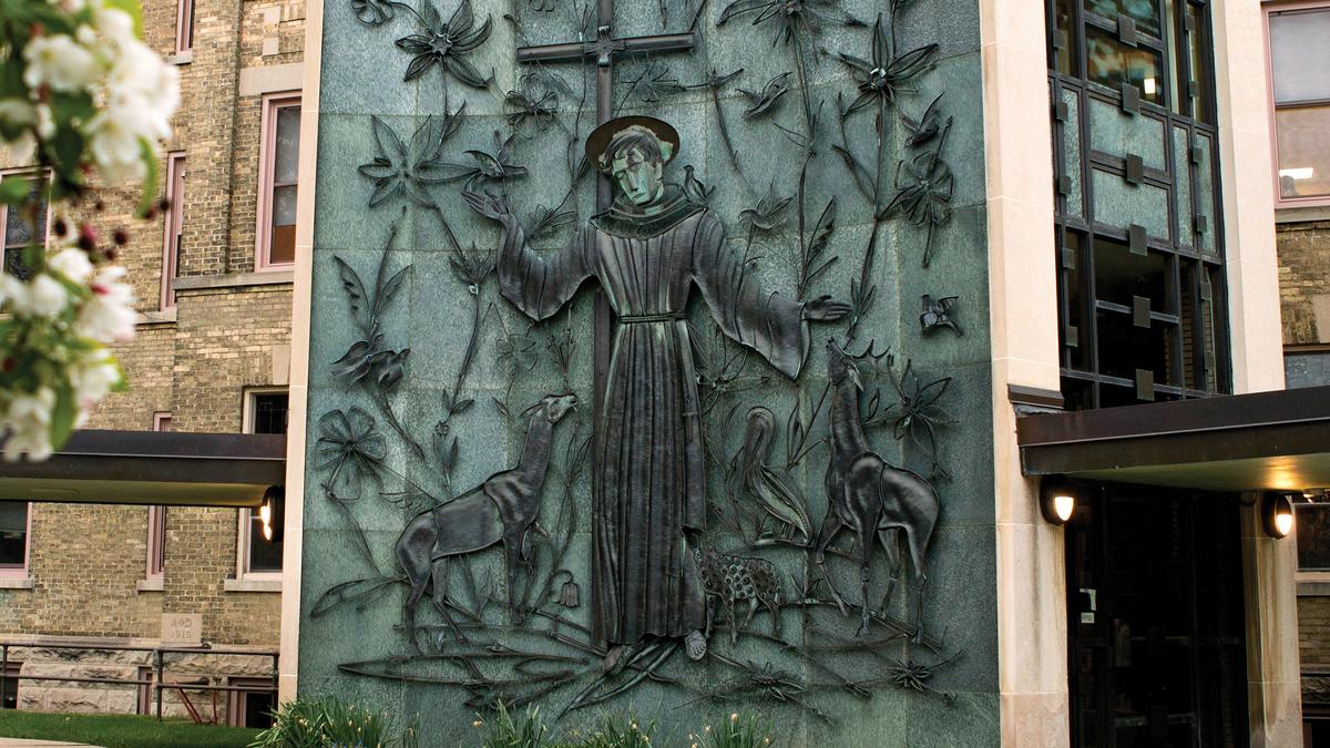 Marian Center in St. Francis to be replaced by new convent - Milwaukee ...