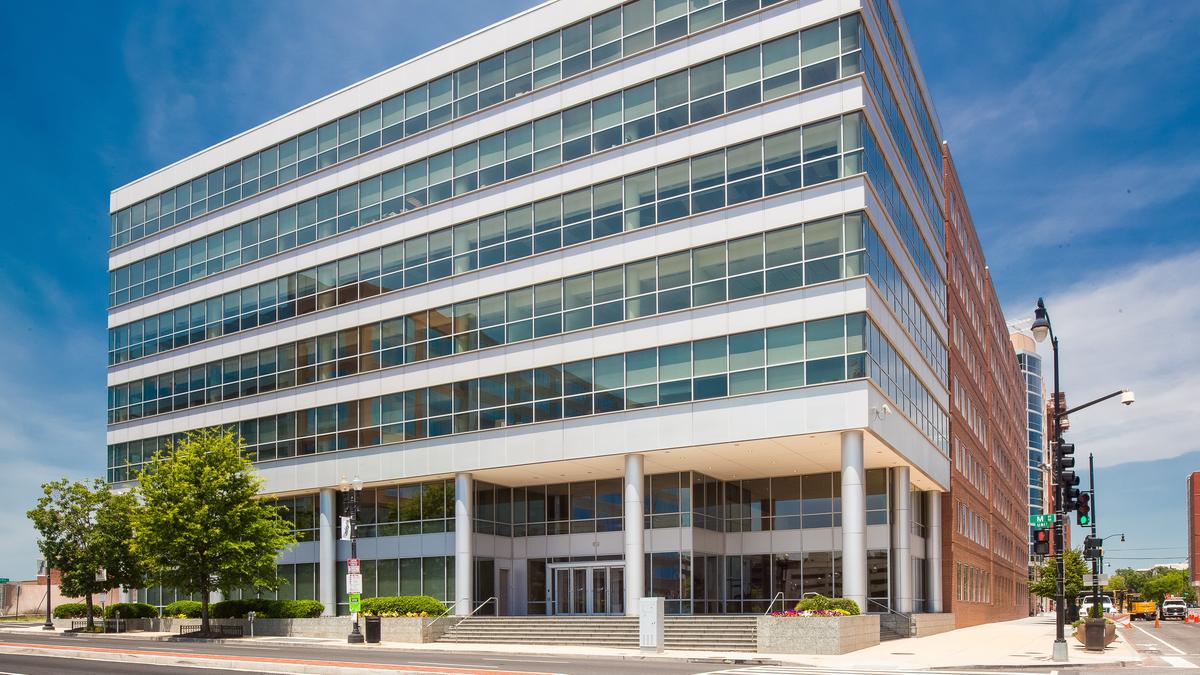 JLL helps steer WeWork to Columbia Property Trust's 80 M St. SE ...
