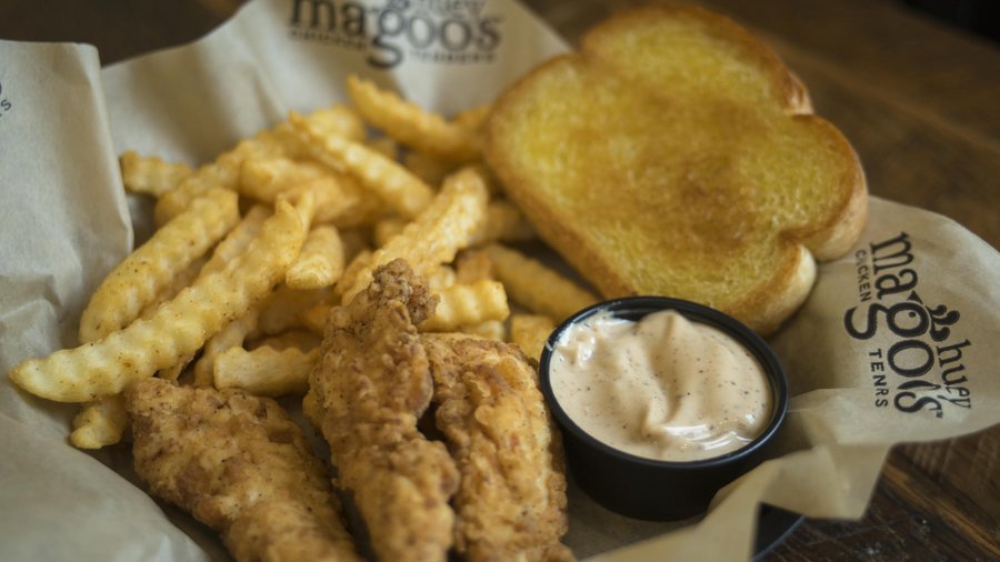 Huey Magoo's 3 tenders meal