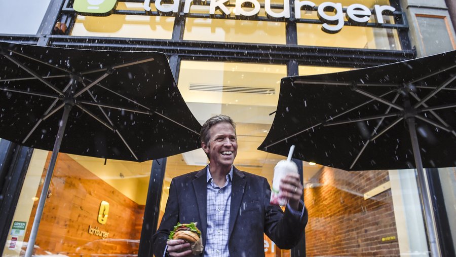 Larkburger shutters 40 percent of stores, launches transition to 'Lark ...