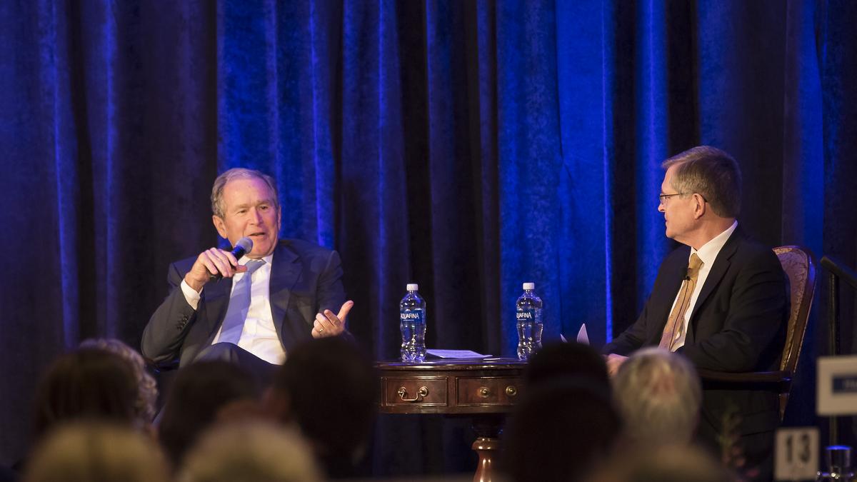 Fundraiser with George W. Bush nets $200,000 for Medical College of ...