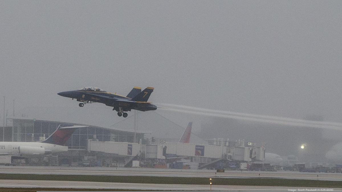 Get a close up view of the Blue Angels visit to Milwaukee: Slideshow ...