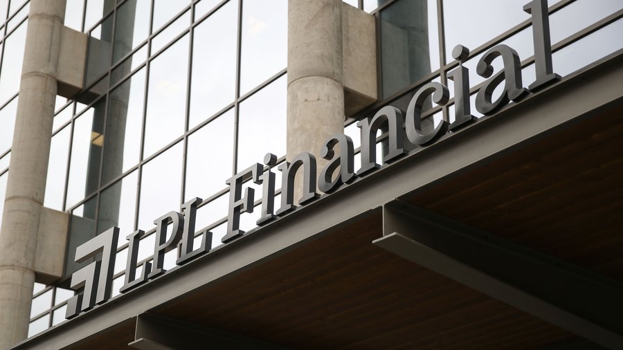 Fort Mill-based LPL Financial adds $285M advisory team from Illinois ...