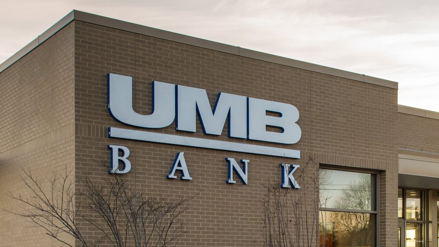 UMB Bank adds five staffers to institutional banking division - Kansas ...