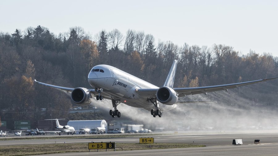 Rolls-Royce's Trent 1000 TEN engine for the Boeing Dreamliner earns ...