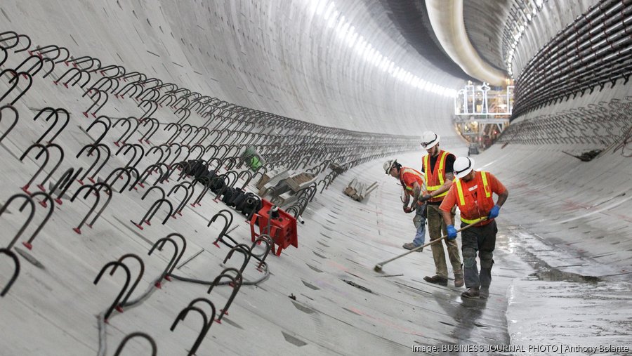 Where's Bertha? Massive tunnel machine gets back to work beneath ...