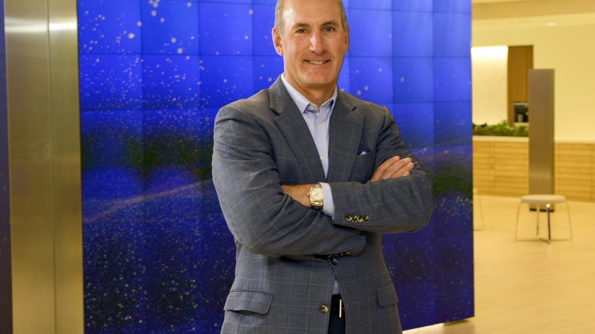 AT&T elevates WarnerMedia’s John Stankey to COO as company leadership ...