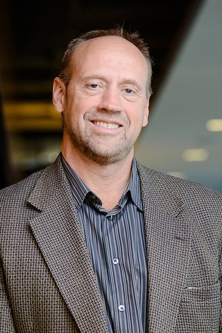 Mortenson brings in a company vet to head its Portland office ...