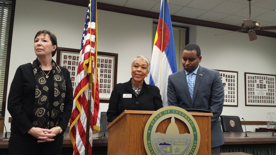 Colorado could require fingerprinting of doctors, nurses, even vets ...