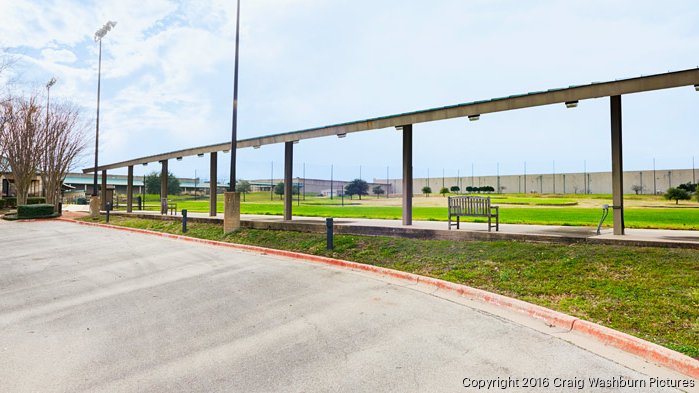 golfsmith austin driving range 1024px low res