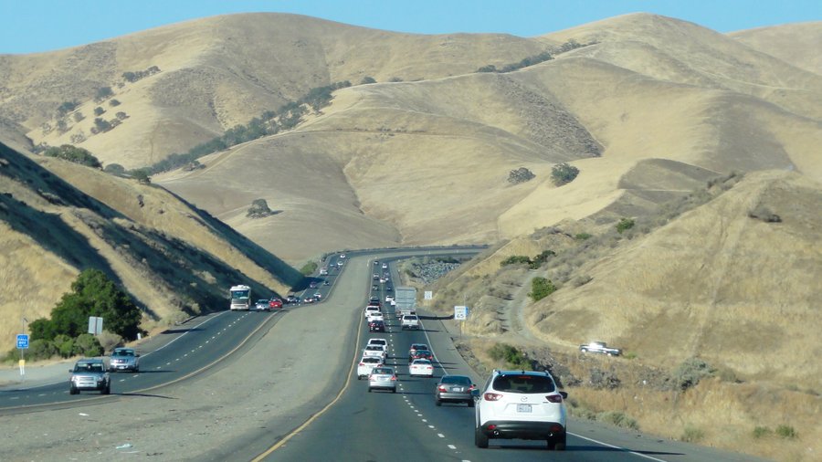 California's high-speed rail tunnel beneath Pacheco Pass would ...